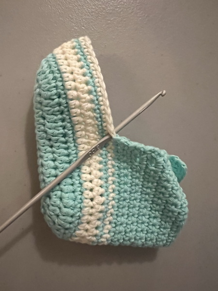 Baby (new born) slofjes haken – Haken en breien met Samar